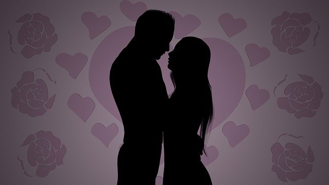 How to Tongue Kiss for the First Time - MindtoHealth